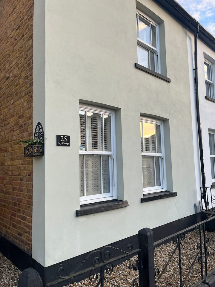 Ivy Cottage - Staines-upon-Thames