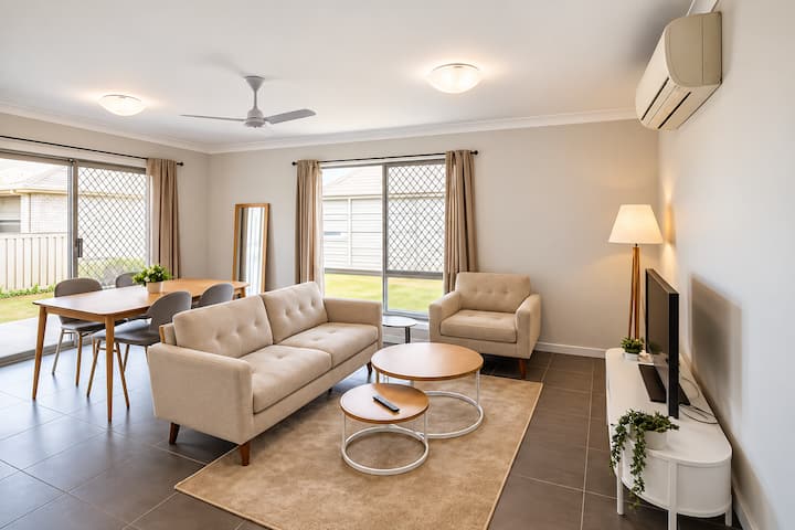 Bright Family Retreat - Quiet Caboolture Stay - Caboolture