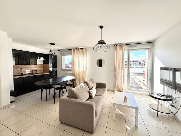 M043*marquer* Magnifique T3 Centre D'annemasse. - Annemasse