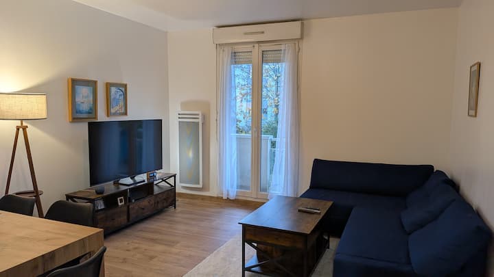 Beau T2 Meublé Avec Balcon Très Proche Du Rer A - Neuilly-sur-Marne