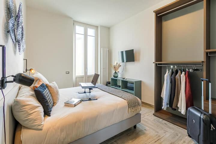 Milano Malpensa 2' | 4 Apt With Wifi, A/c, 3 Park - Busto Arsizio