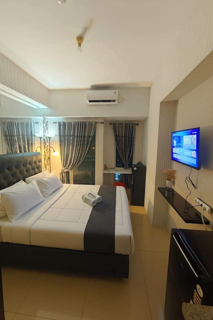 Pakuwonmall Apartemen@podium Tanglin By B&b Host - Surabaya