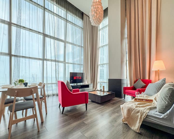 Duplex Warm Cozy Family Suite W Netflix & Washer - George Town