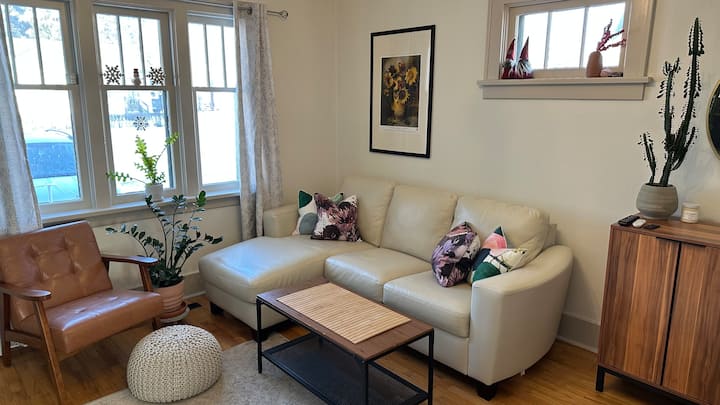 Sweet Little Stay - Thunder Bay