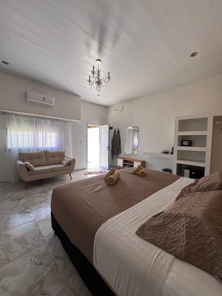 Cama King | Piscina | Jacuzzi | Smart Tv | Fogón - Cañuelas