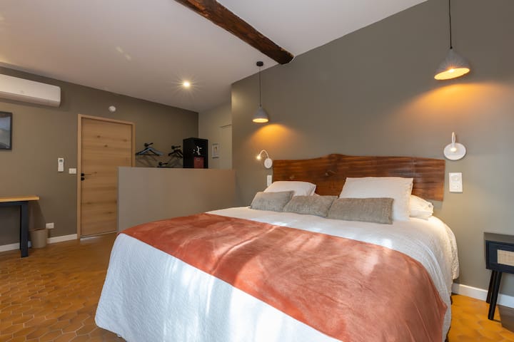 Chambre Des "Hospices" Hôtel Les Vents D'anges - Beaune