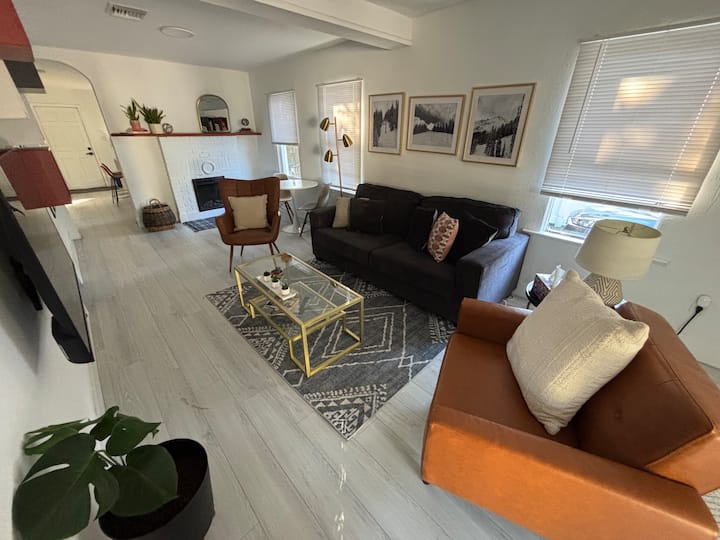 Blue Florida Bungalow - 탬파