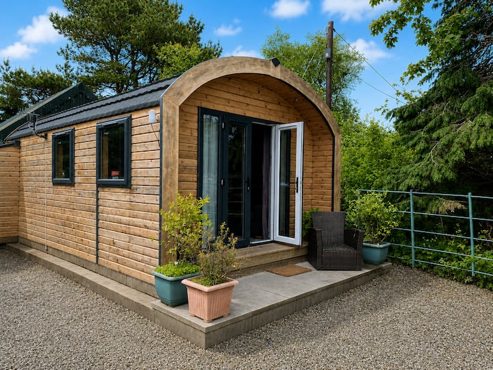 Atholl Cabin, Self Catering Private Space - Skye