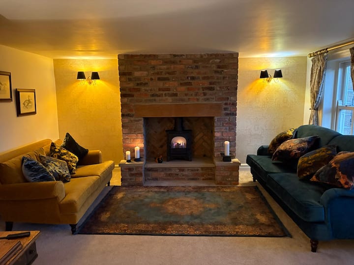 Hatters Cottage, Eldwick, Bingley, Yorkshire. - Haworth