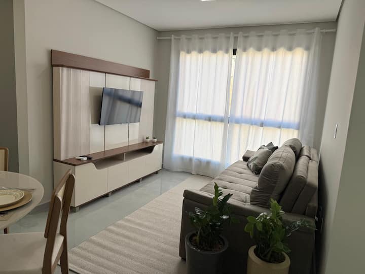 Apto Santinho Completo Para Até 8 Pessoas, Floripa - Florianópolis