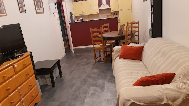 Appartement De 50 M2 Proche Gare Sncf Et Autoroute - Yutz