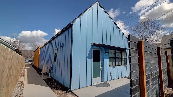 Walkable Missoula Retreat Near Downtown - Missoula, MT