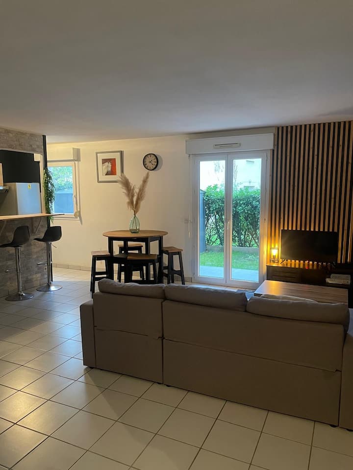 Appartement T2 Avec Jardin - Pau