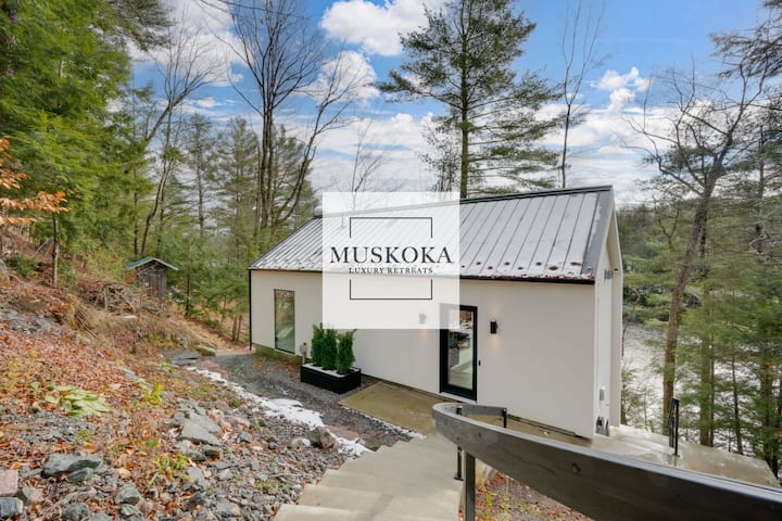 Modern Treehouse - Bracebridge