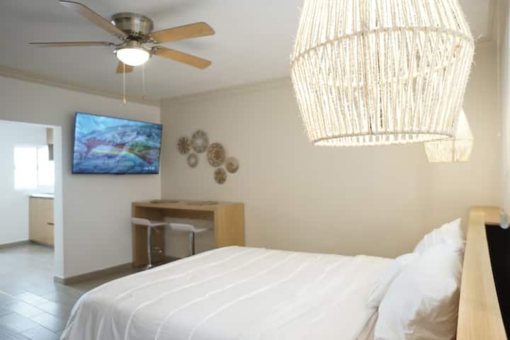 ¡New! Querétaro Apt., Workspace & Amenities - Santiago de Querétaro