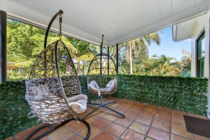 •Modern Oasis Near Las Olas In Fort Lauderdale• - Fort Lauderdale, FL