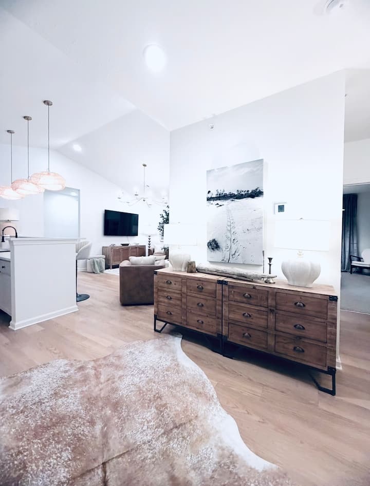 Coast To Cowbells - Starkville, MS