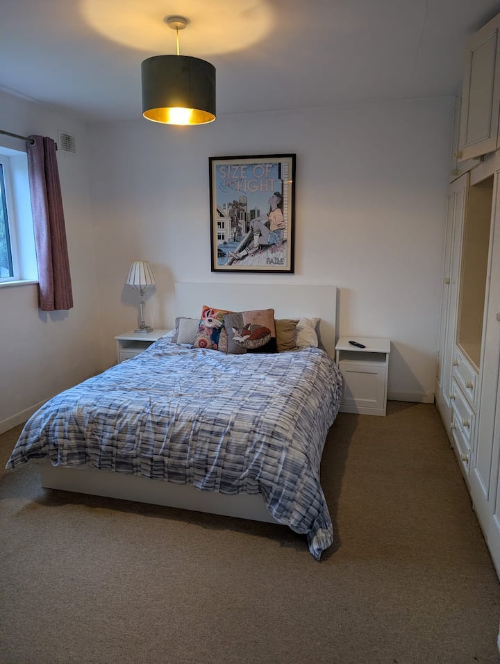 Bright 3-bed Home In Kilbarrack - 2 Mins To Dart - Portmarnock