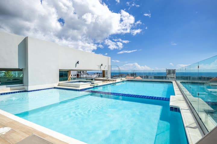 Greenwoodloft · Boutique · Pool & Gym · Bellavista - Santo Domingo
