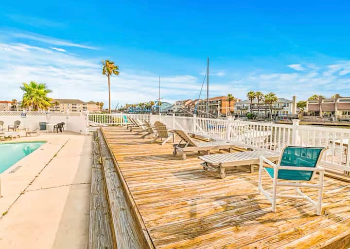 Relaxing Beach Retreat On Padre Island - Corpus Christi, TX