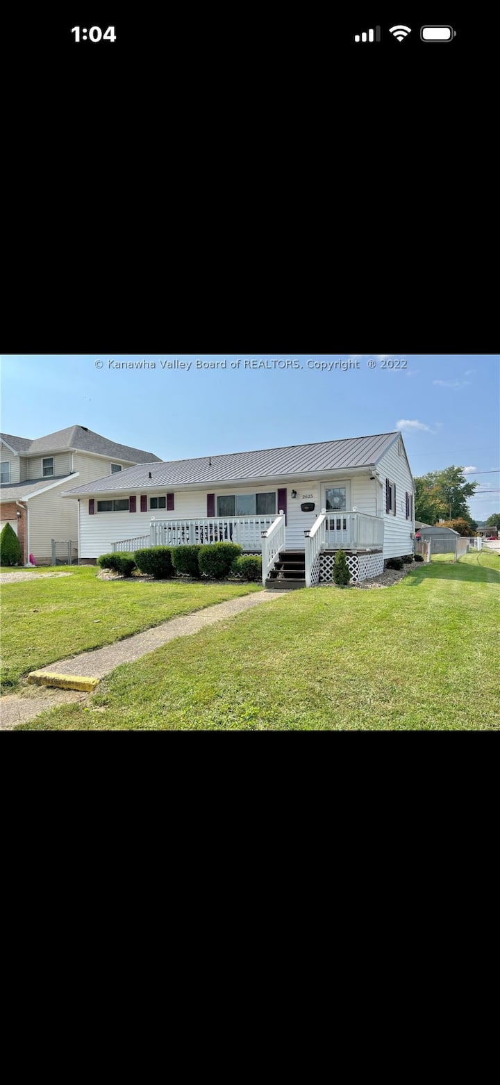 Corner House By Basketball Court - Point Pleasant, WV