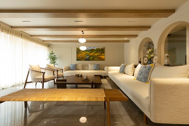 Emalyn Shore 3 Bedroom Pet Friendly Villa - Mumbai