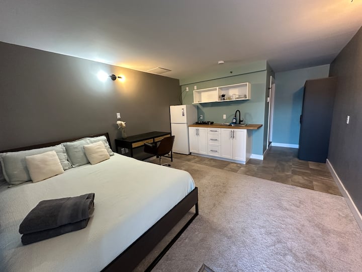 Cozy Downtown Retreat - Yellowknife