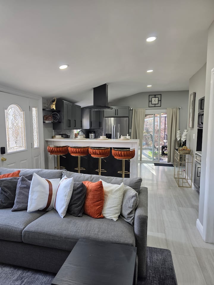 Lakeside Skylands Retreat - Hamburg, NJ