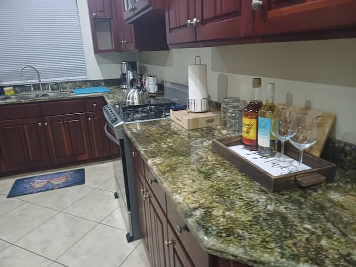 Bright And Cozy 2 Bedroom Apt Mins From Rodney Bay - Saint Lucia