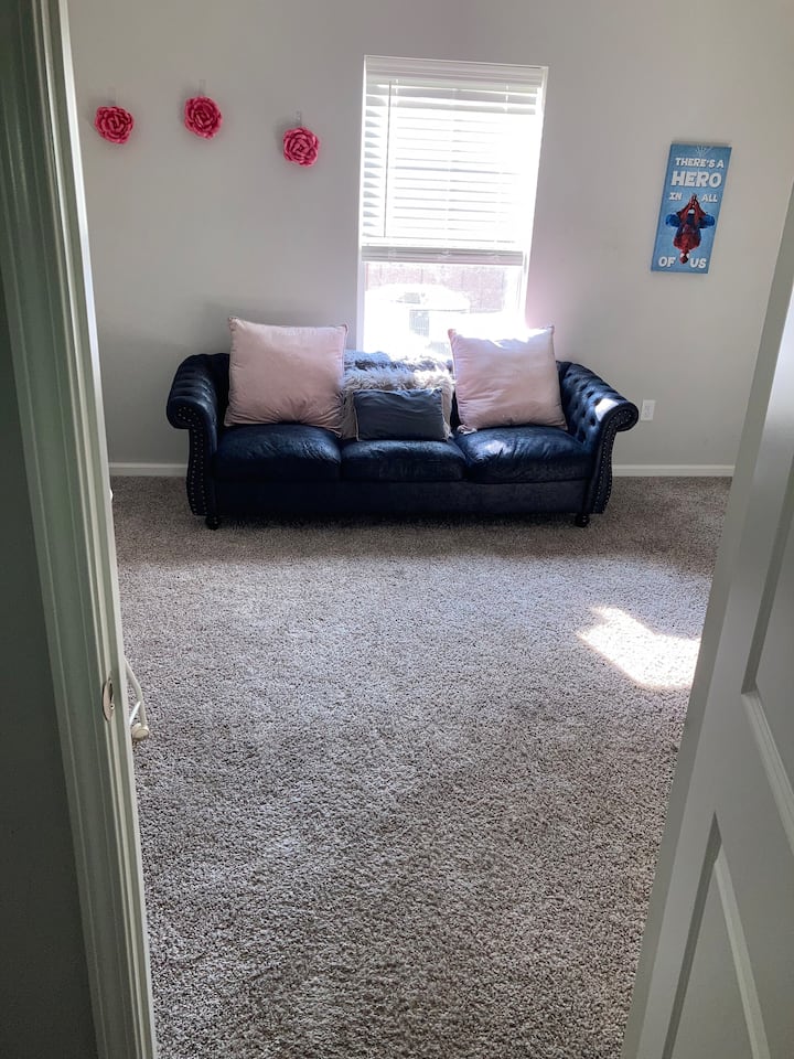 Spacious 3 Bedroom 2 Full Bath - New Albany, IN