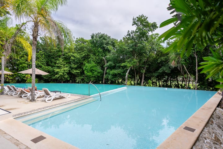 Stylish Loft With Pool, Jacuzzi, Beach & Golf View - Akumal