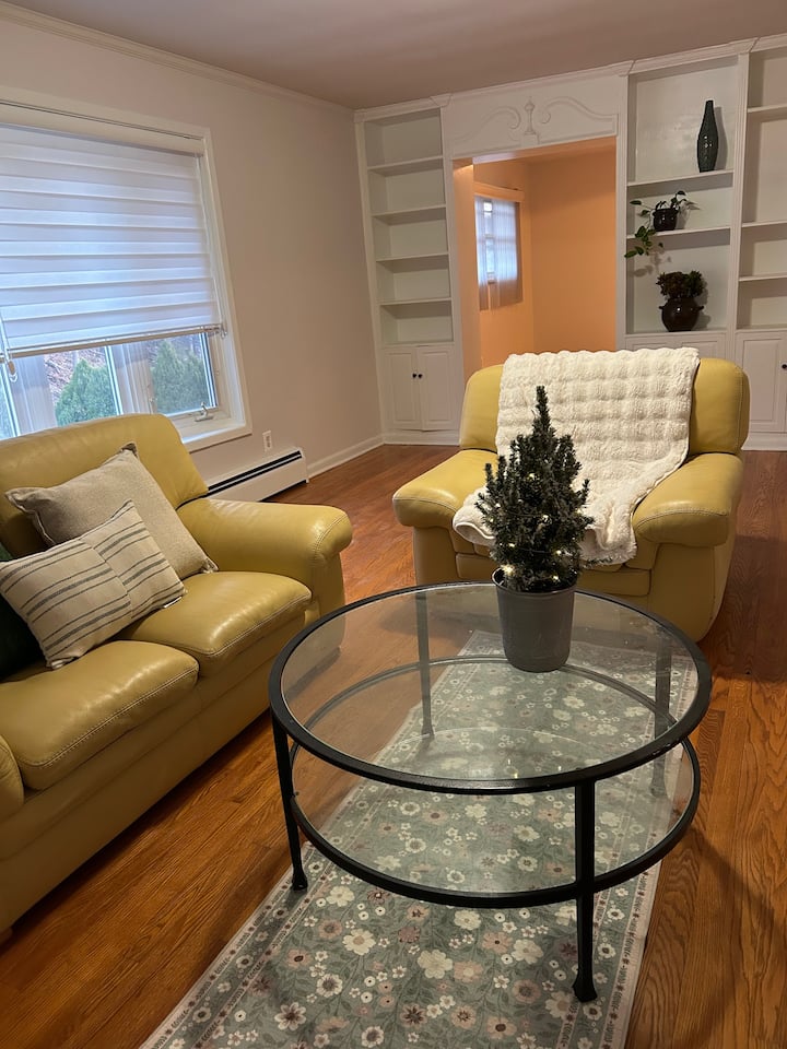 Home In Palisades Park - North Bergen, NJ