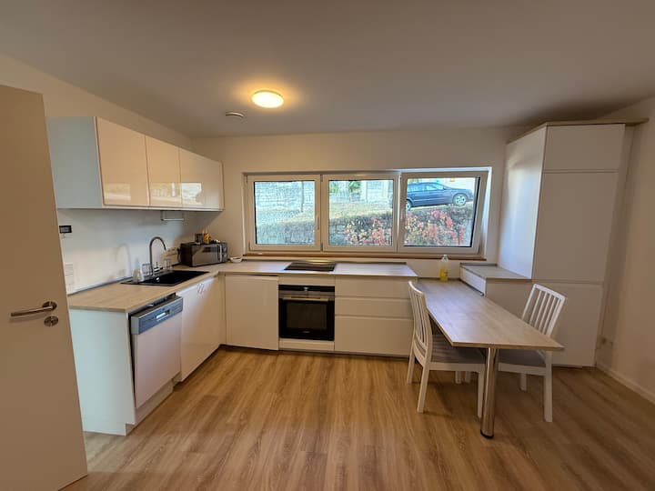 Kleine Moderne Ferienwohnung - Cleebronn