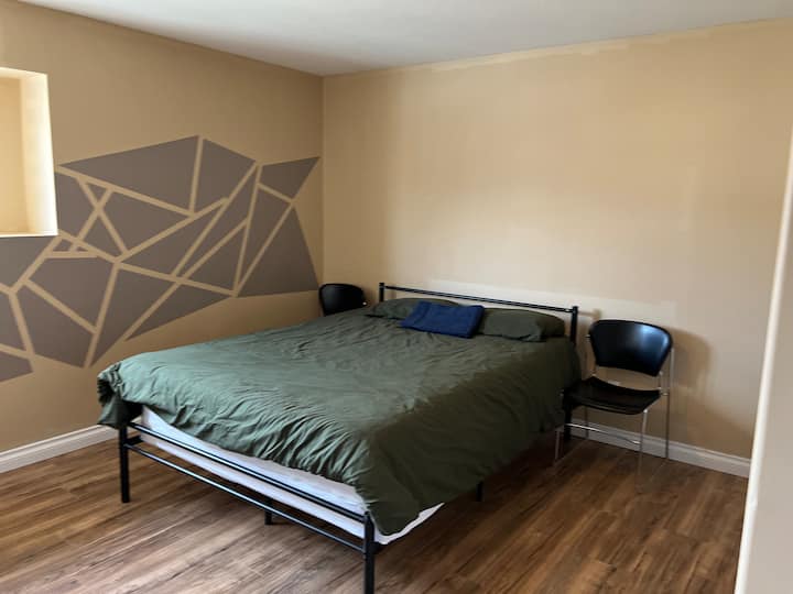 Large Private Room At Upper Floor Promontory - Chilliwack