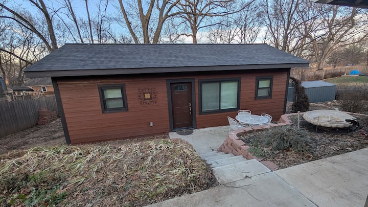 Henry's Little House - Lawrence, KS