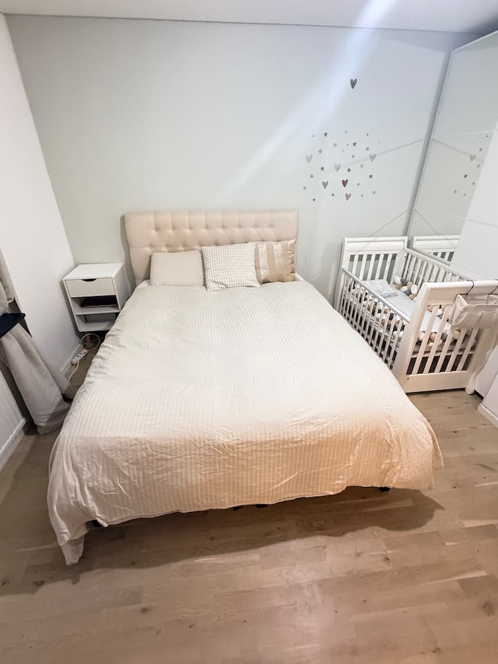 Renting A Whole Apartment, Two Rooms. Max 4 People - Stockholm