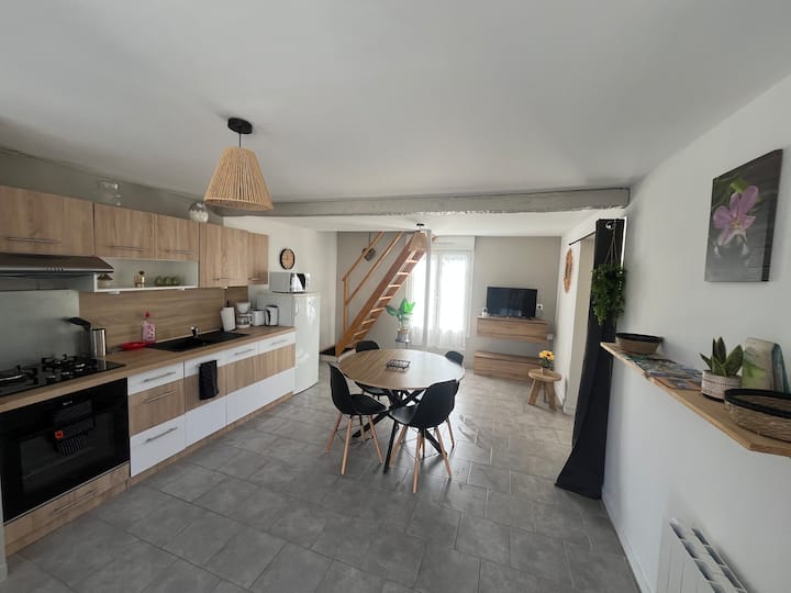 Maison Cosy Avec Jardin Extérieurs - Pontorson