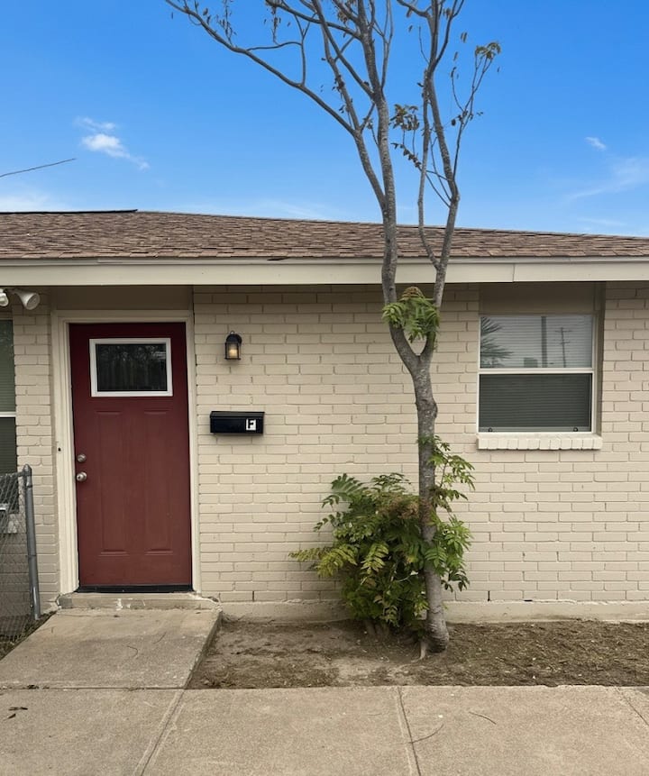 Cozy Apartment - Del Rio, TX