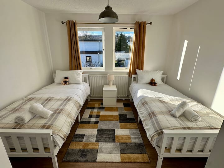 Lochside Hub - Balloch