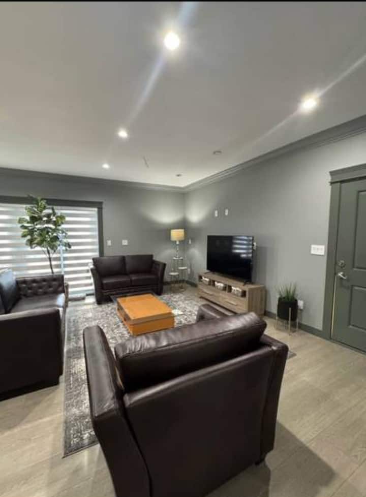 Nature Surrounded Home In Panorama Ridge - Surrey