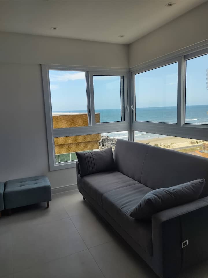 Apartamento à Beira Mar-com Suíte E Quarto Extra - Capão da Canoa