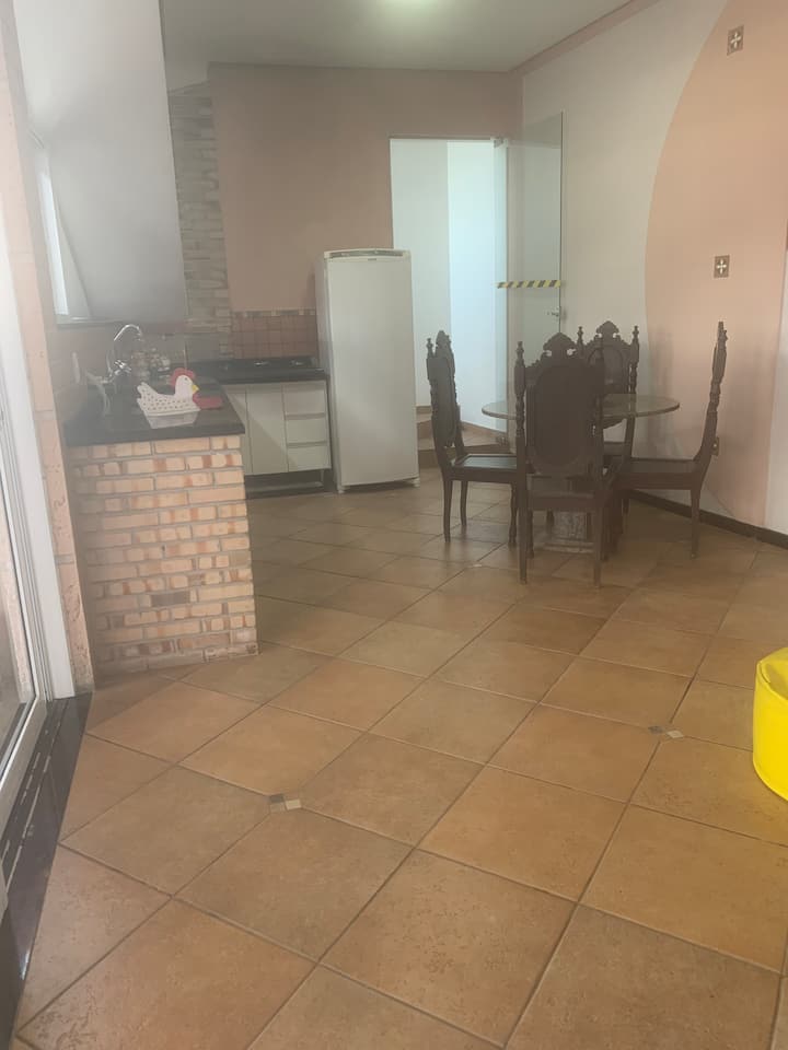 Casa Aconchegante - Até 14 -Conforto E Localização - Ipatinga