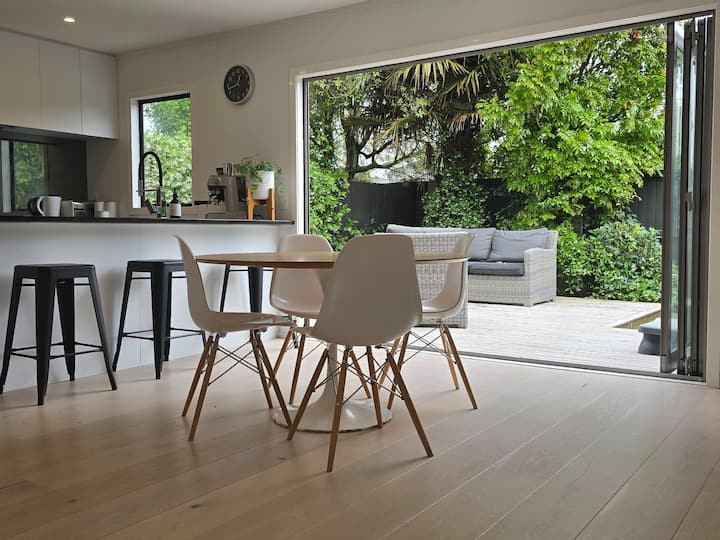 Super Modern Cental Auckland Townhouse - Auckland