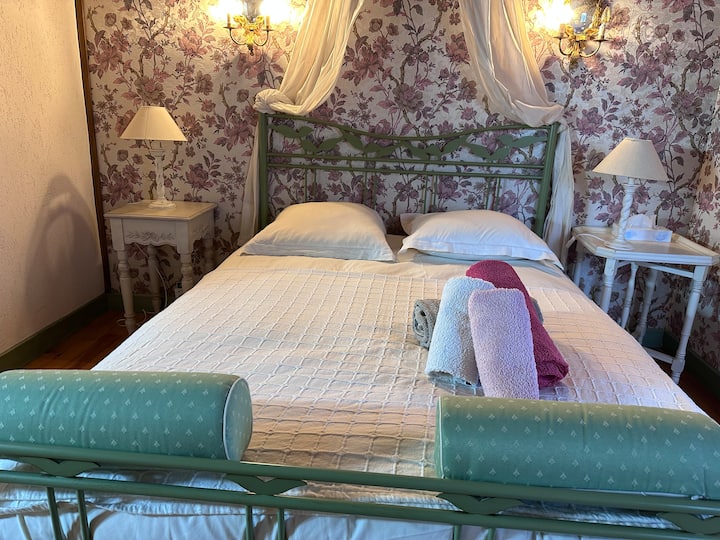 Chambre Dans Un Ancien Moulin - Nièvre