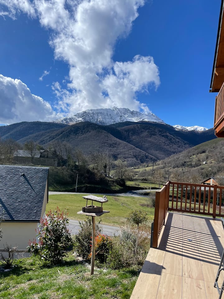 Chalet Cosy Avec Vue Sur Montagnes Et Beau Jardin - Hautes-Pyrénées