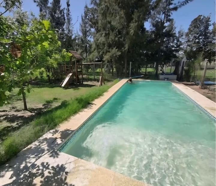 Casaquinta En Barrio Médicos Argentinos, Domselaar - San Vicente, Argentina