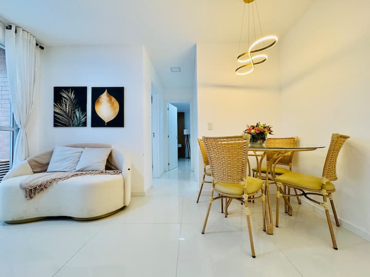 Literalmente, Em Frente Ao Shopping - Vila Velha