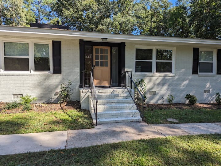 Modern 3br Ranch - Huge Sectional - 12 Min Dt - Raleigh, NC