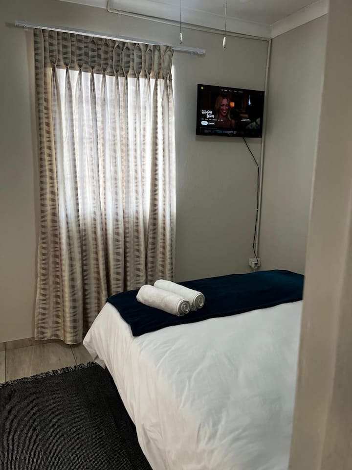 S Residence (No Load Shedding) - Kimberley