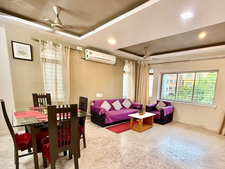 Candid 2bhk Apt Near Ruby Hospital, Em Bypass - Kolkata